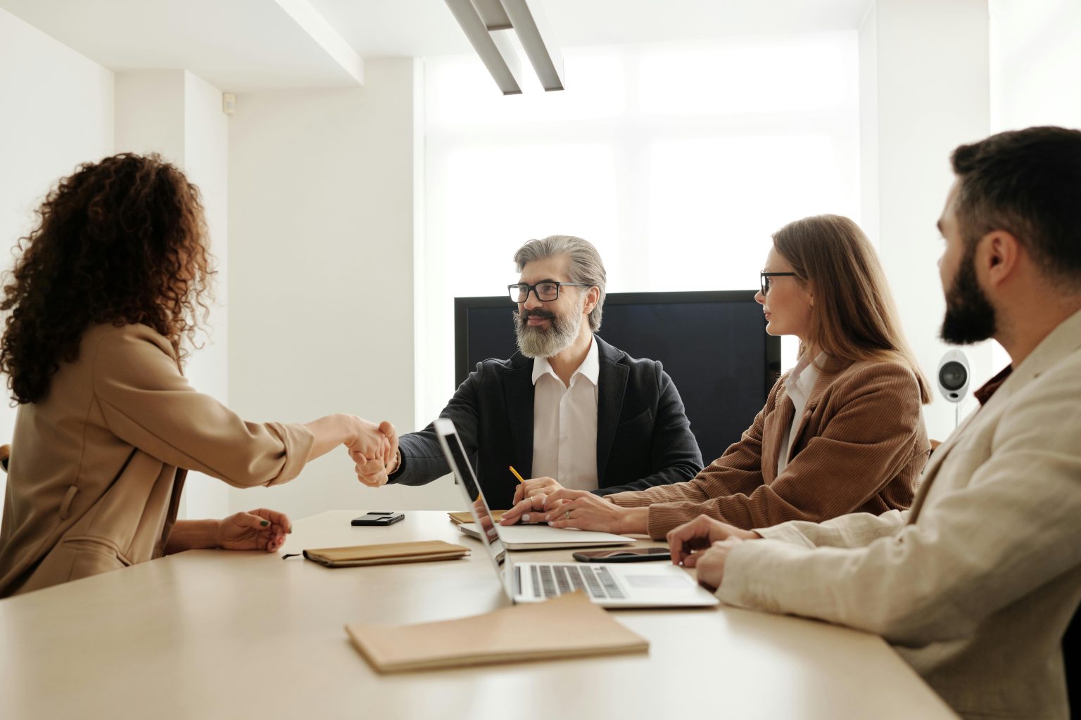 Tag along : comprendre la clause de sortie